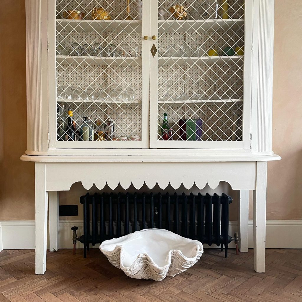 Living in her own world of color, contrast, and mixed styles, in 2016 ...