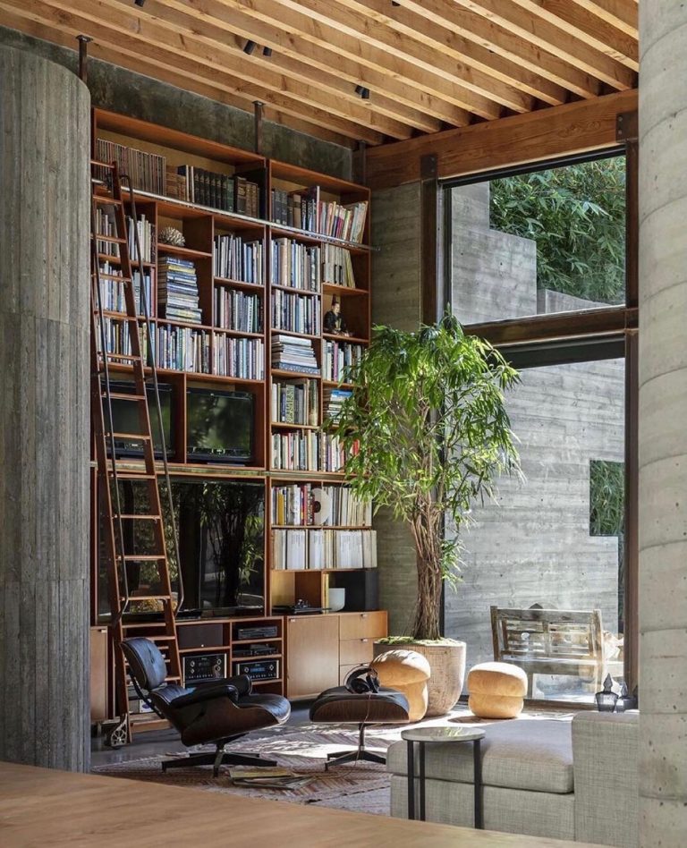 If you are a book lover you most certainly already felt the need to ...